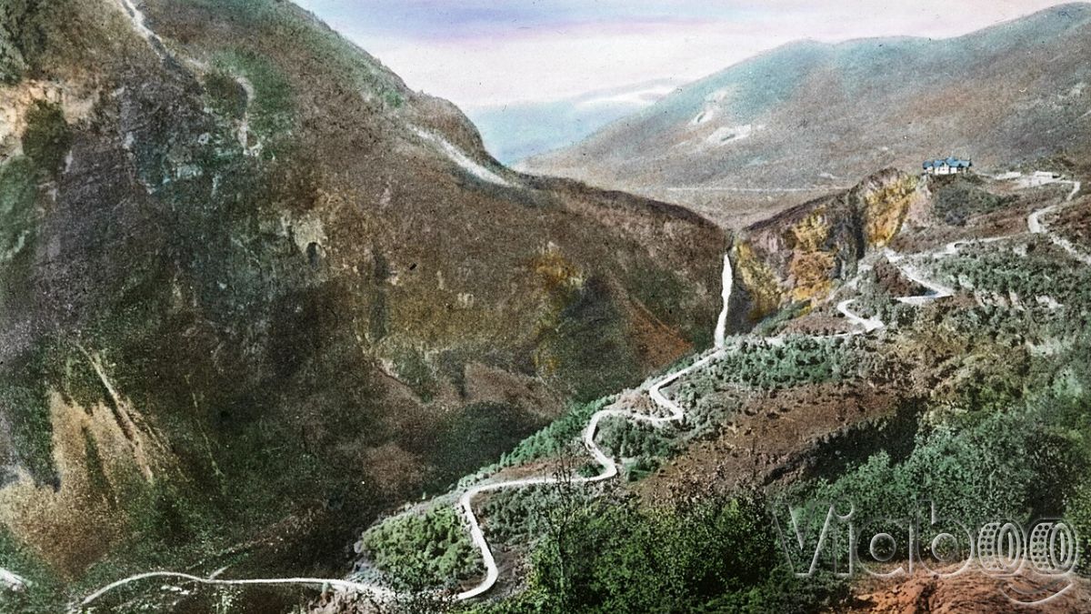 Stalheimskleiva Scenic Drive